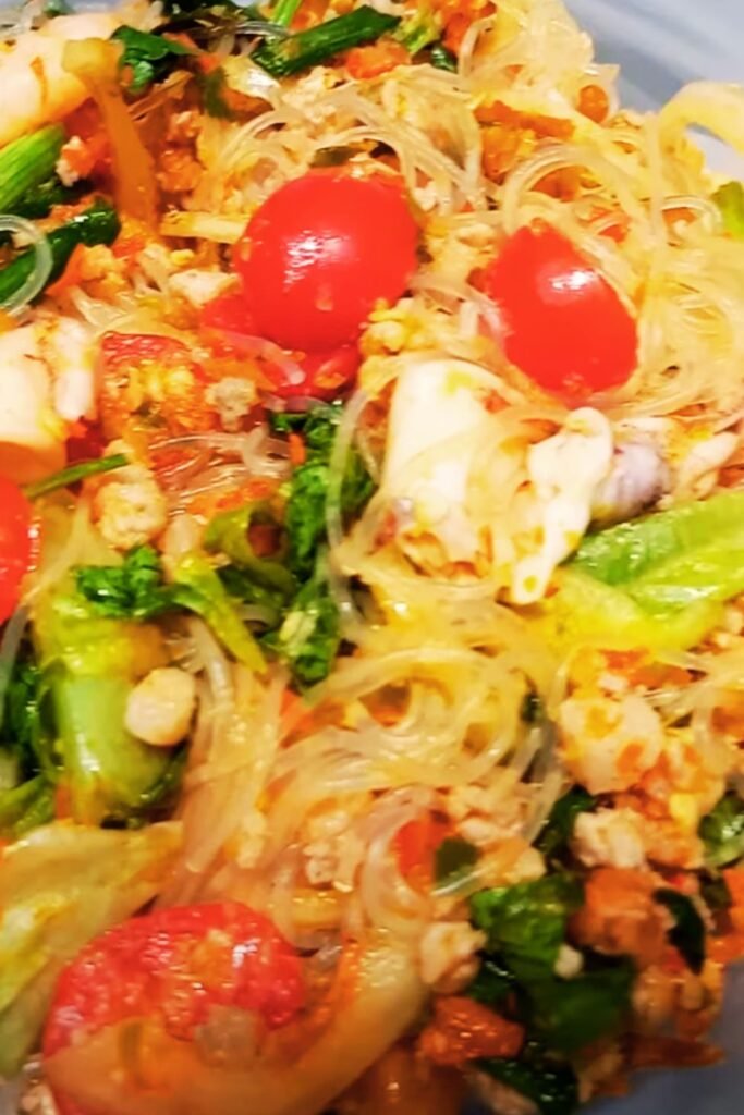 Thai Glass Noodle Soup: My Weekly Staple (Gaeng Jued) - CrumbCarnival